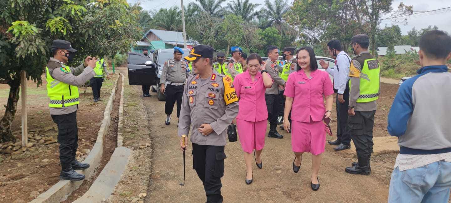 Kunjungan Kerja Ke Mapolsek Limbur Lubuk Mengkuang, Ini Pesan Kapolres ...